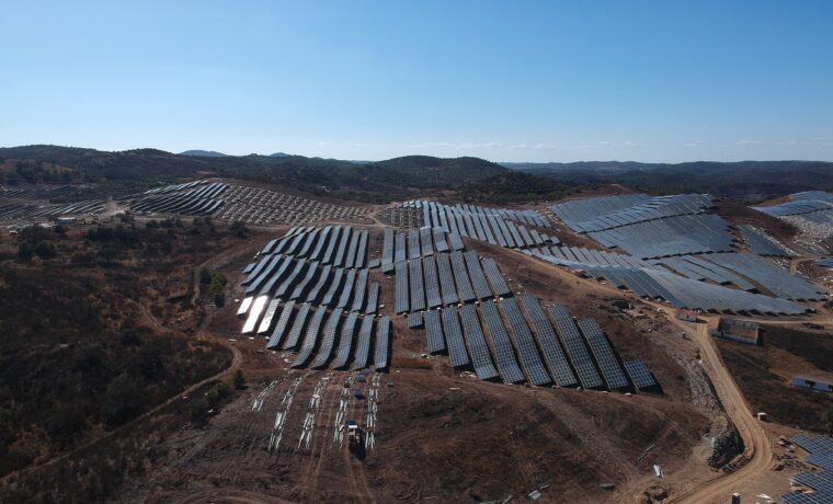 Soluții pentru energie regenerabilă și infrastructură energetică